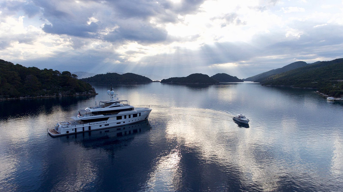 ACALA’s OWNER ON HIS BEAUTIFUL EXPLORER YACHT | CDM Experience