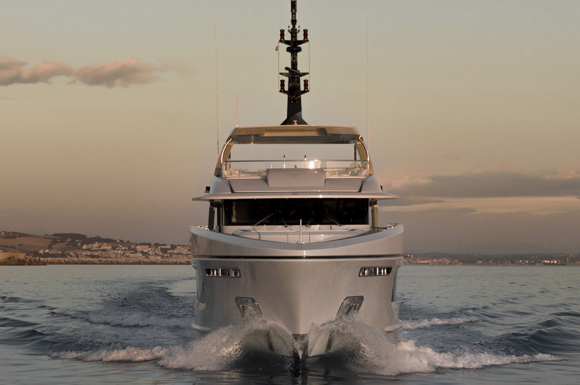 AN OVERVIEW ON RJ 115 STELLAMAR | CDM Experience